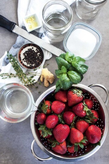 Pickled Strawberries (Easy Recipe & Top Uses)